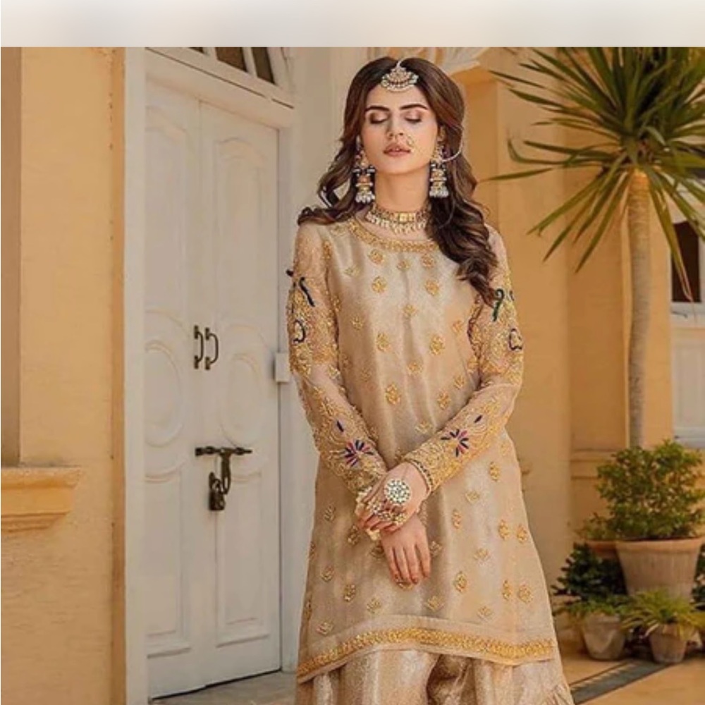 Haris Shakeel Pakistani Outfit - Gem